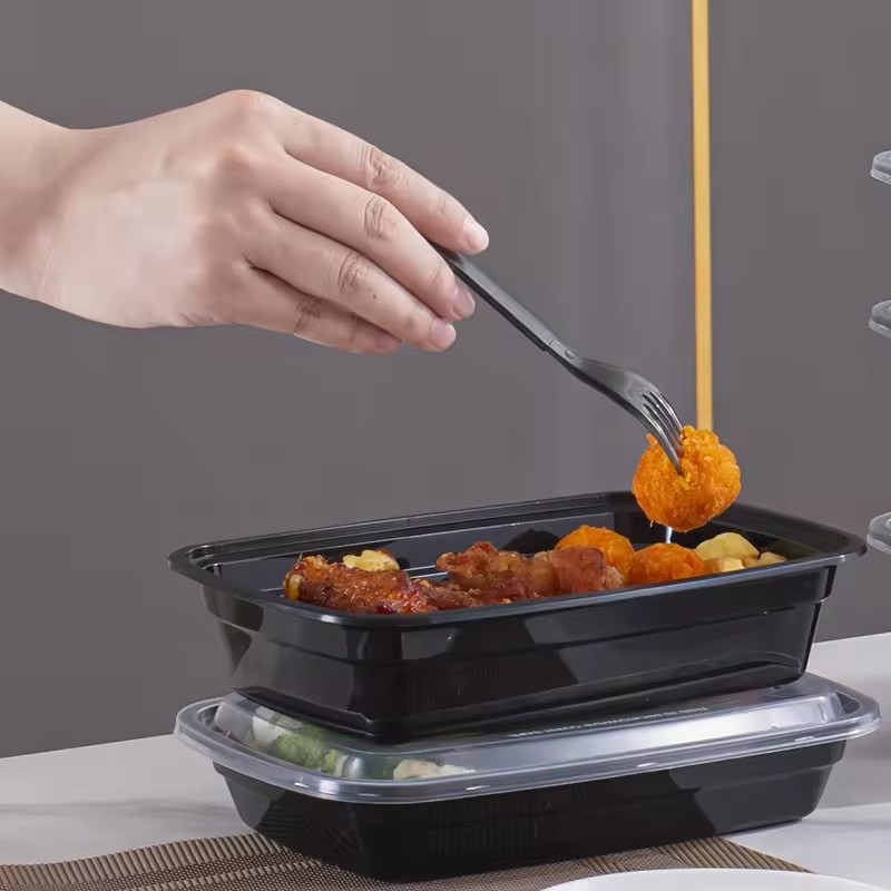 Food Containers: Balancing Functionality, Safety, and Sustainability