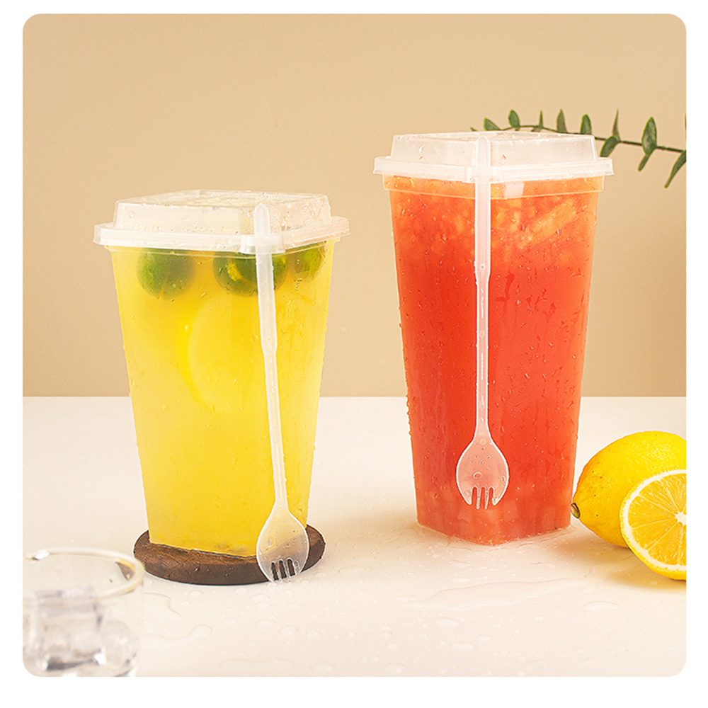 Plastic Cups: Versatile Solutions for Beverage Containment